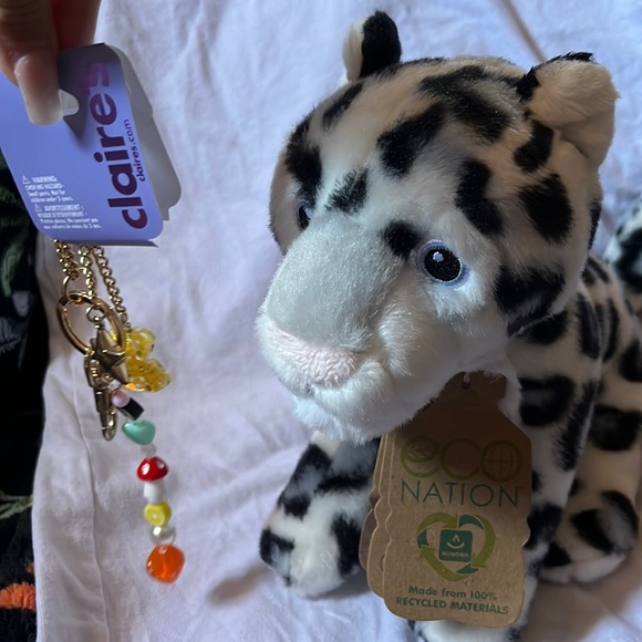 one nation | Toys | Snow Leapord Stuffed Animal With Free Claires ...